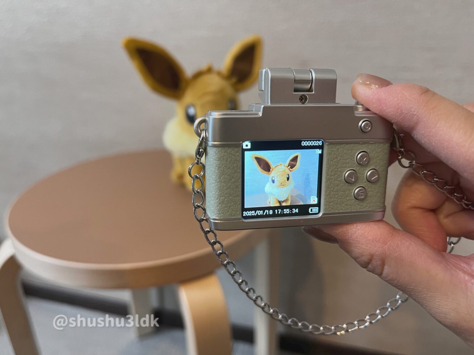 【3COINS】スリコからまさかのトイカメラが発売！さっそく購入しました！2025年バージョンもレポしますしゅしゅファミリー